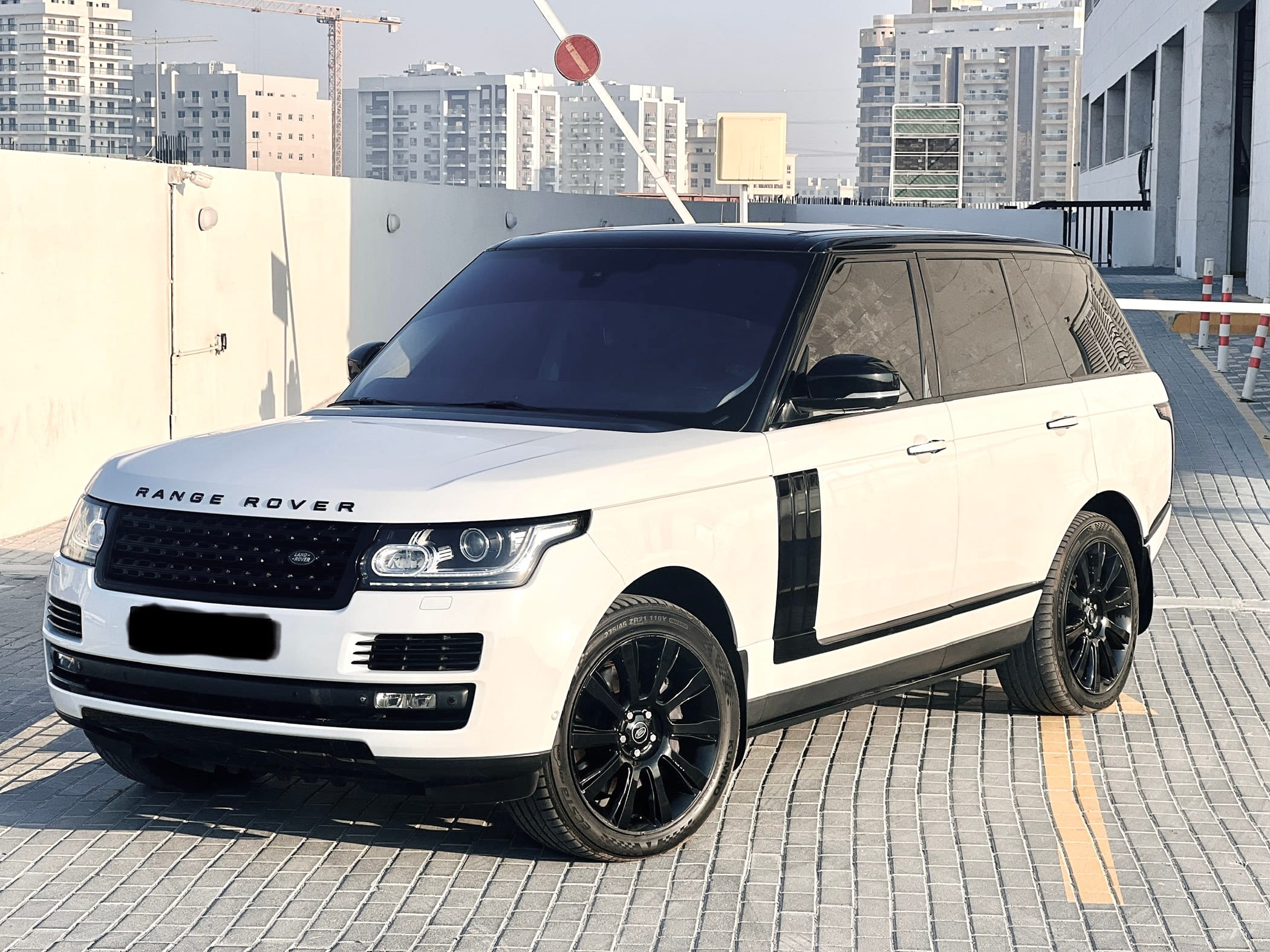 Range Rover Vogue SE Supercharged 2014 GCC – KBT Fiesta